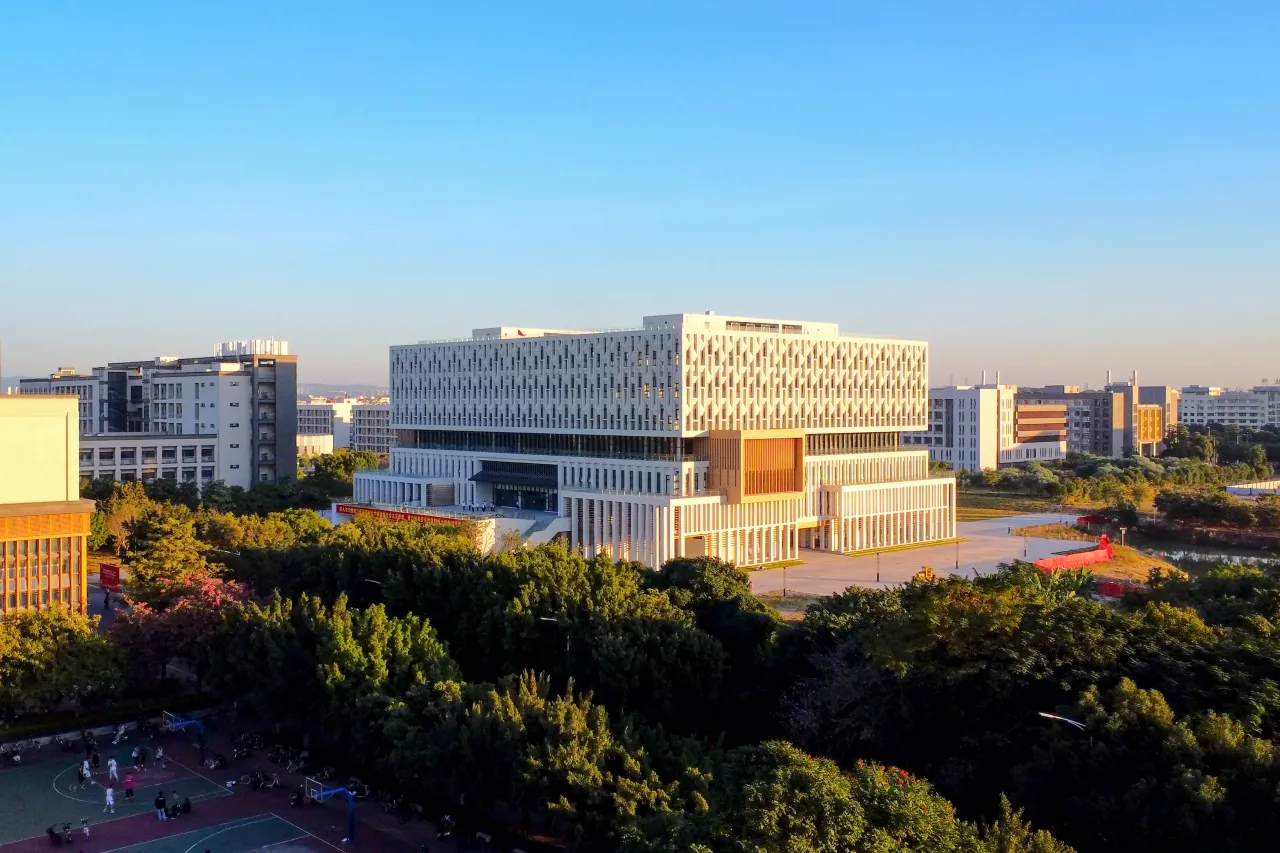 Overview-Guangdong Polytechnic Normal University